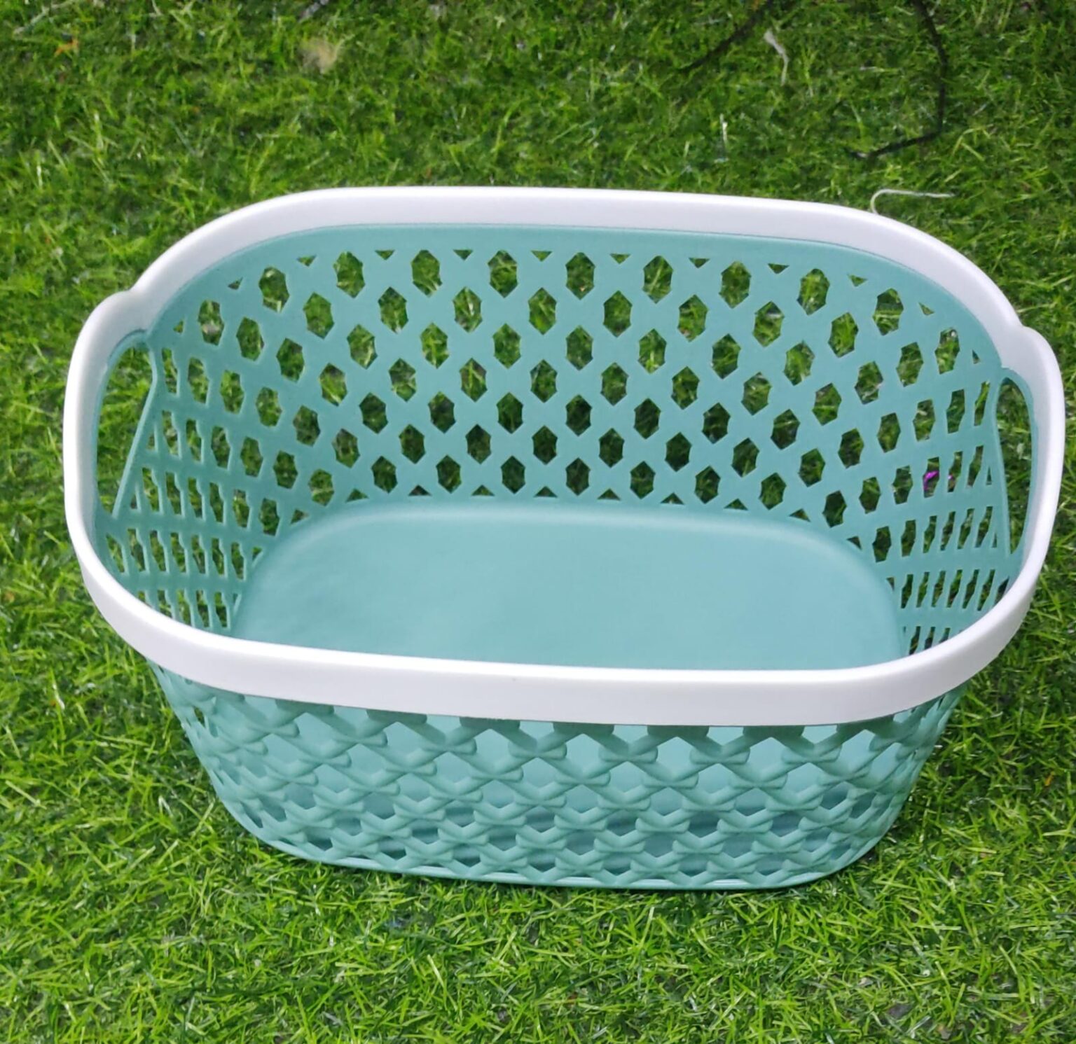 Canasta Plástica Rectangular Con Agarradera - Almacén Rojo Vivo